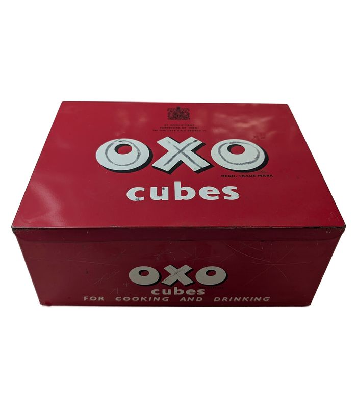 Travel back to the 1950s with our OXO Cubes Tin! 🕺🎸 Retro charm in red ...