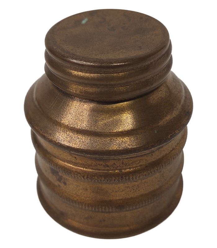 Illuminate your home decor with yesteryear magic! 🌟 Antique Brass Lamp ...