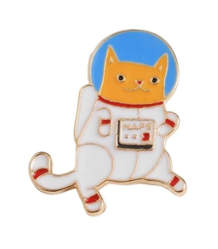 🚀 Blast off with this adorably chic Space Cat Enamel Lapel Pin! 🌌 🐱 Dimensions: 3h x 2.7cm